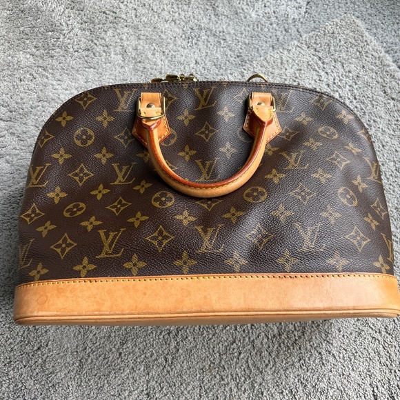 Louis Vuitton | Bags | Vintage Louis Vuitton Alma Pm Size | Poshmark
